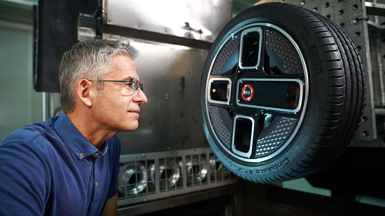 Sustainable voices - Roberto Rossetti | MINI.at